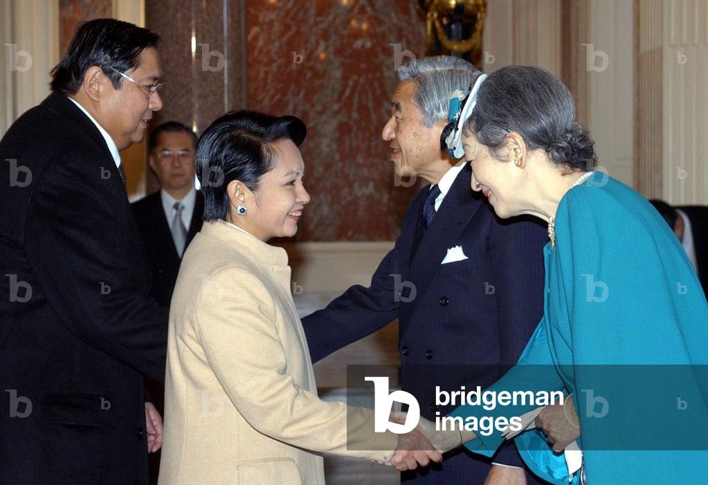 Image of PHILIPPINE PRESIDENT GLORIA ARROYO AND HER HUSBAND MEET THE ...
