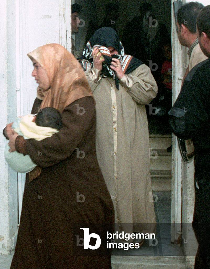 Image of FAMILY MEMBERS LEAVE PRISON AFTER PAYING LAST VISIT TO ALLAN