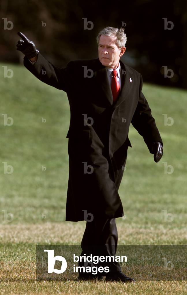 Image of GEORGE W. BUSH RETURNS TO THE WHITE HOUSE AFTER A