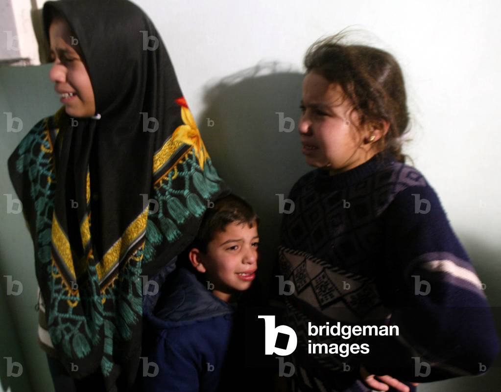 Image of SISTERS AND BROTHER OF PALESTINIAN MOHAMMED KAWAREA WEEP ...