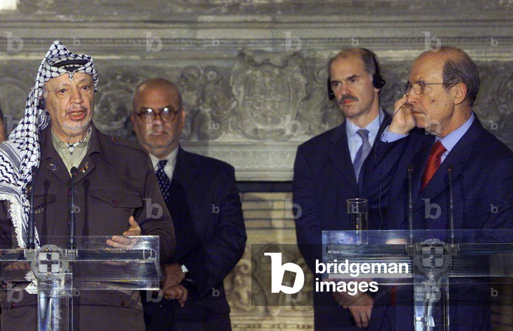 Image of PALESTINIAN LEADER ARAFAT AND GREEK PM SIMITIS ARE INTERVIEWED IN