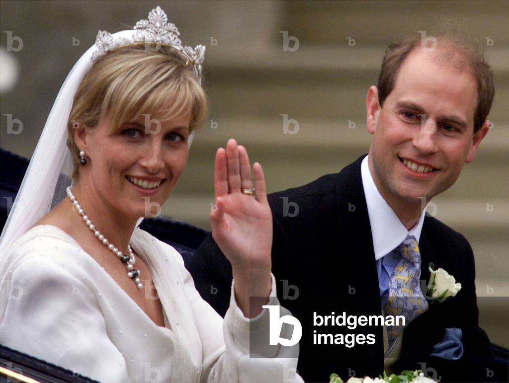 Wedding of prince edward and sophie rhys jones 60 photos ...