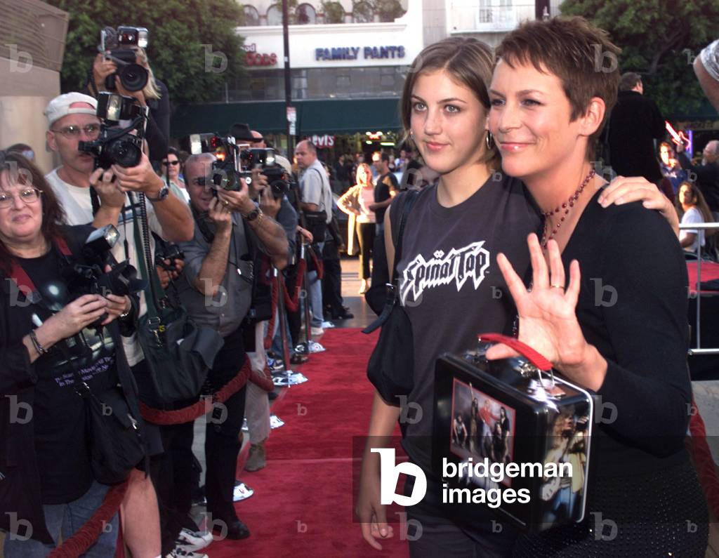 Image of Actress Jamie Lee Curtis poses with a Spinal Tap lunch