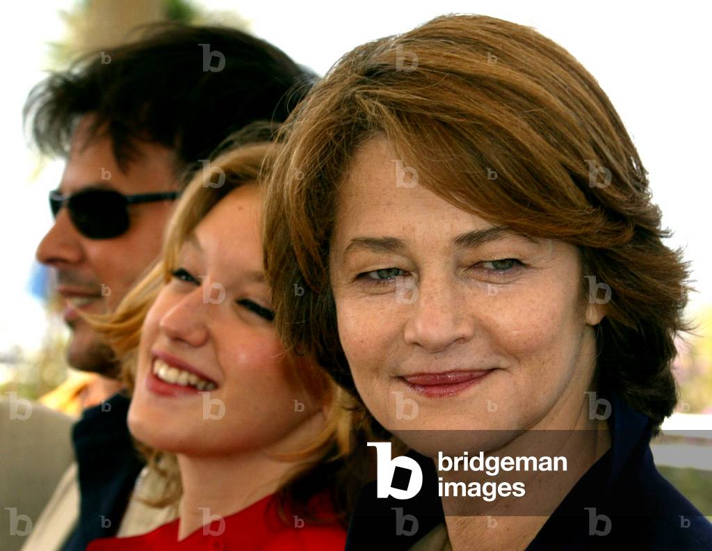 Image of BRITISH ACTRESS RAMPLING AND FRENCH ACTRESS SAGNIER POSE FOR ...