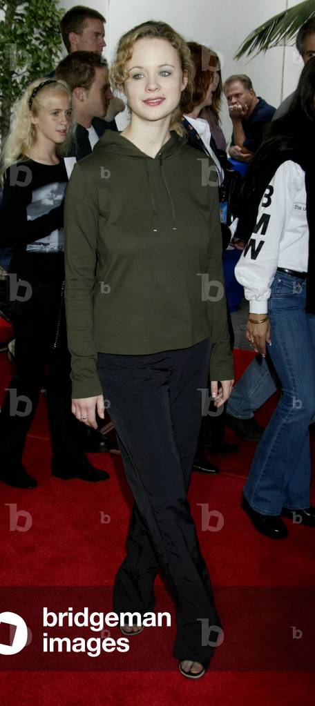 Image of ACTRESS THORA BIRCH AT PREMIERE OF DR SEUSS THE CAT