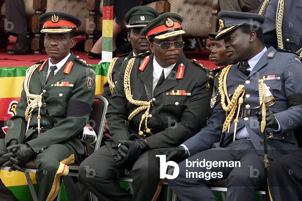 Image of ZIMBABWEAN ARMY AND AIR FORCE CHIEFS AT FUNERAL, 2001-05-29 ...