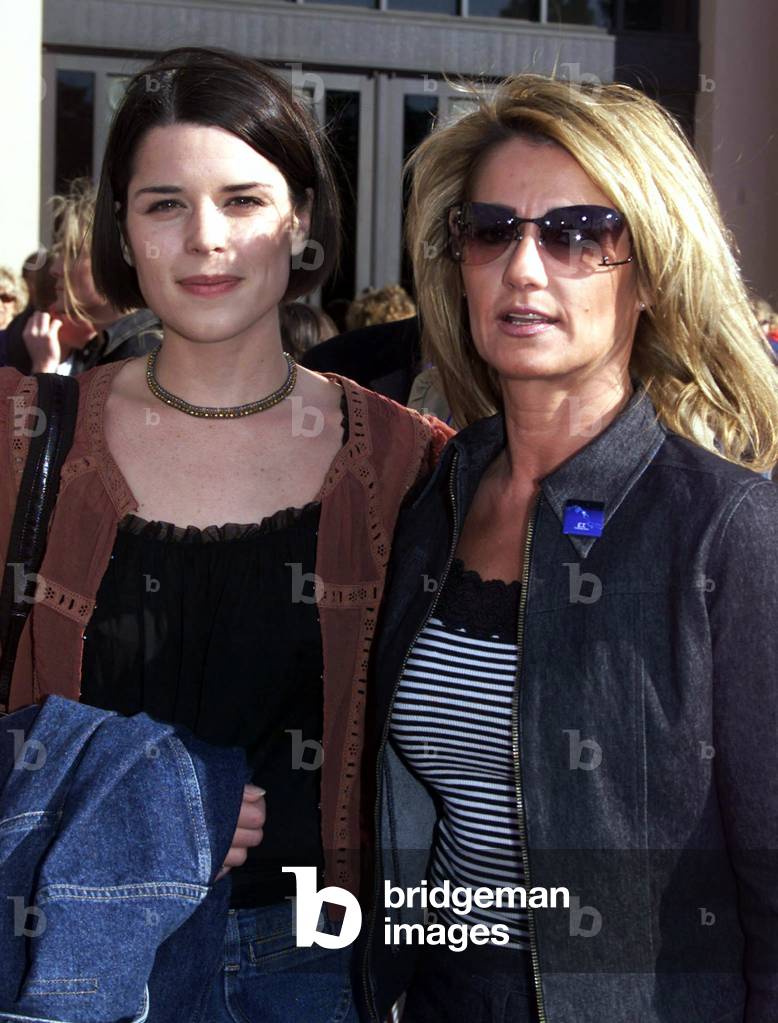 Image of Actress Neve Campbell (L) and former Olympic gymnast Nadia ...