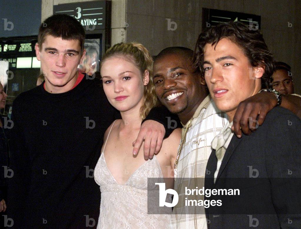 Image of The cast of the new film "O" (L-R) Josh Hartnett,
