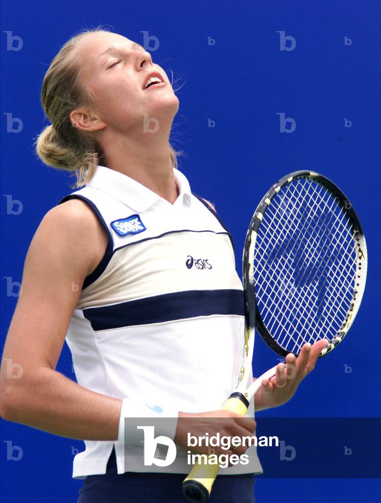 Image of ASA CARLSSON OF SWEDEN SHOWS HER EMOTIONS AFTER MISSING A