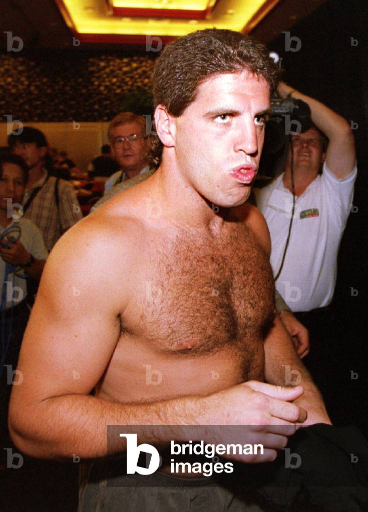 Image of Heavyweight contender Peter McNeeley walks through the MGM Grand Hotel