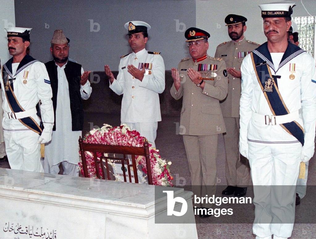 Image of DEATH ANNIVERSARY OF PAKISTAN'S FIRST PRIME MINISTER, 1999-10 ...