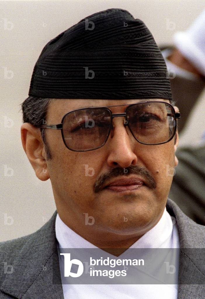 Image of King Birendra of Nepal review the honor guard at Orly
