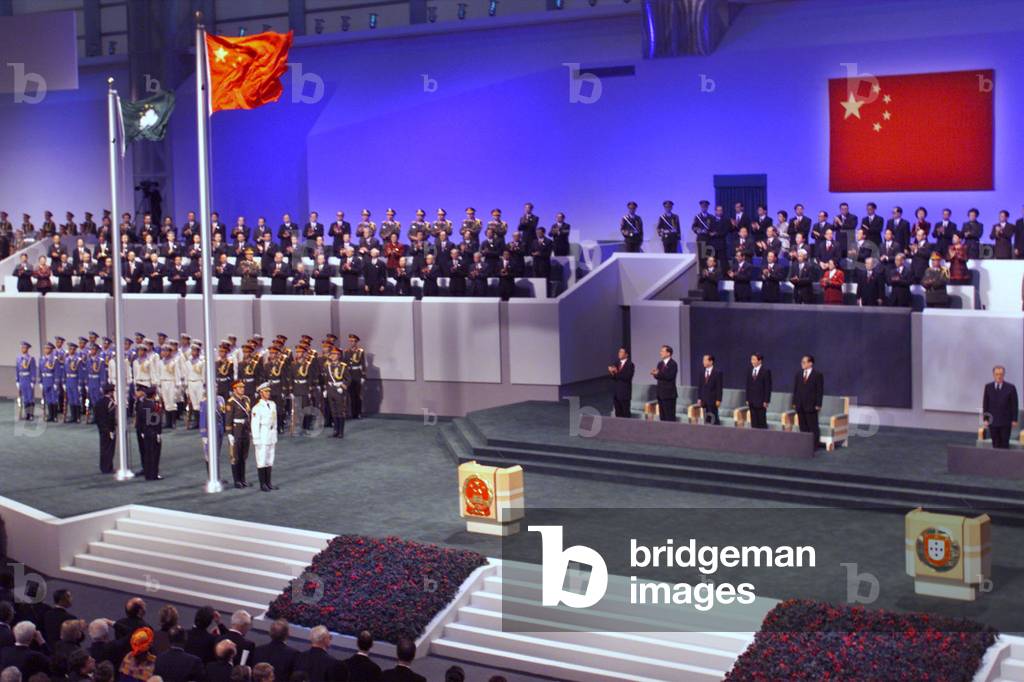 Image of CHINESE FLAG IS RAISED DURING HANDOVER CEREMONY OF MACAU, 1999 ...