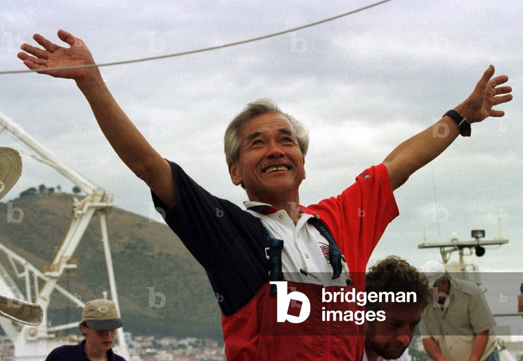 Image of Japan's Minoru Saito bids farewell to Cape Town at the