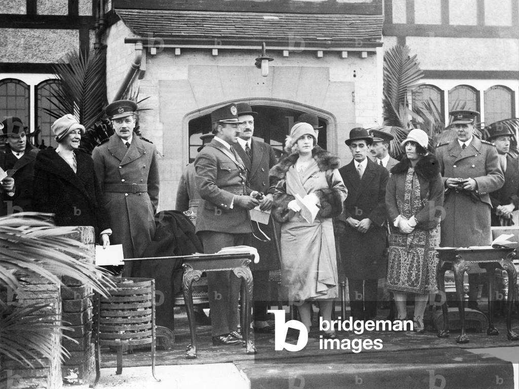 Image of King Amanullah Khan and his wife Suraya in Hendon, England,