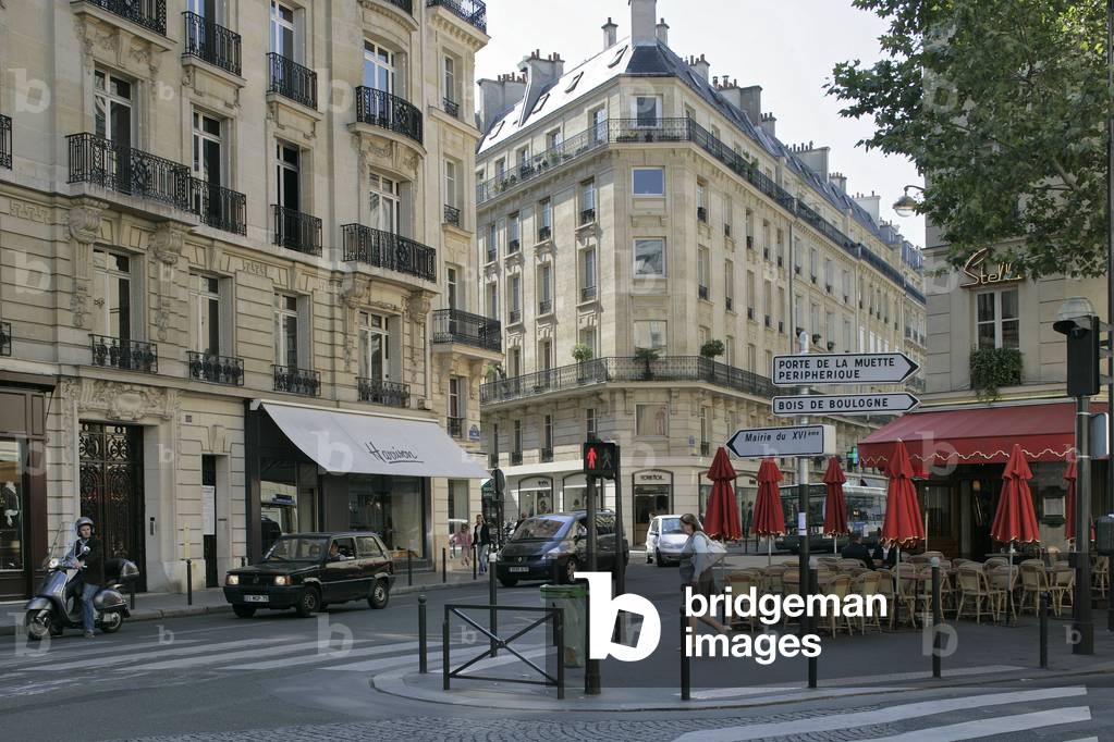 Image of The corner of rue Victor Hugo and rue de la