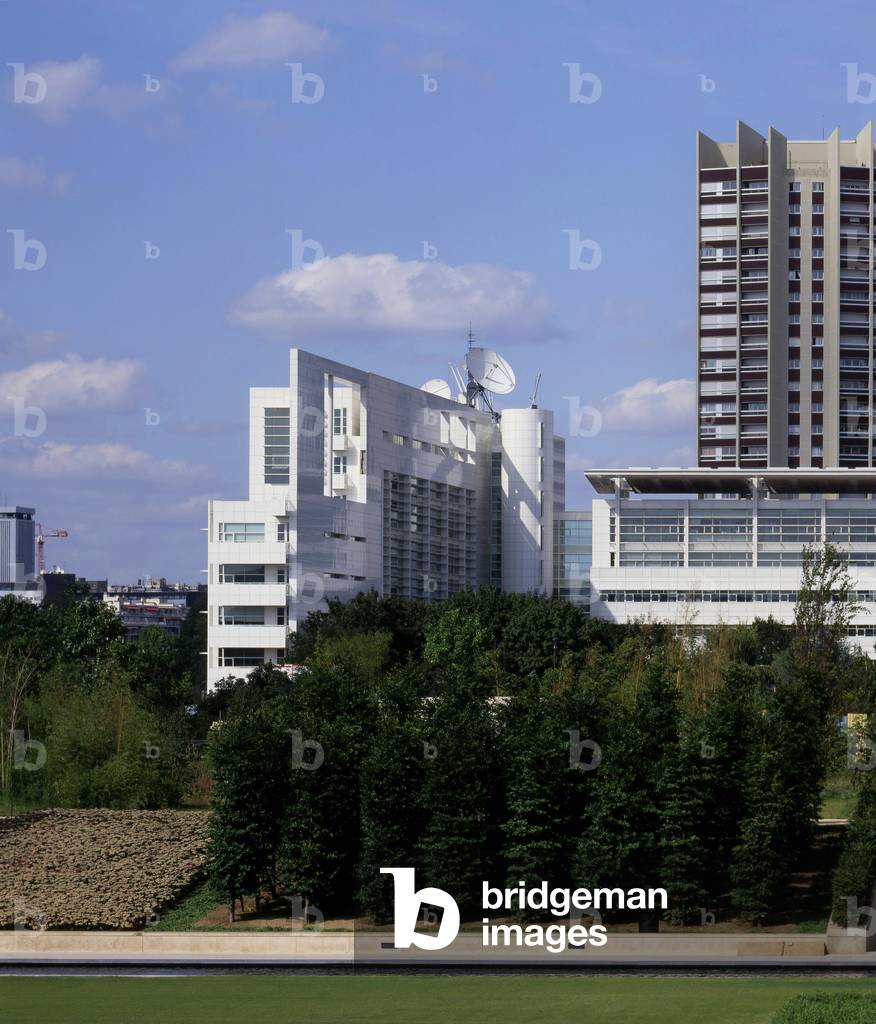 Image of The headquarters of Canal+(Canal+headquarters), Paris 15 ...