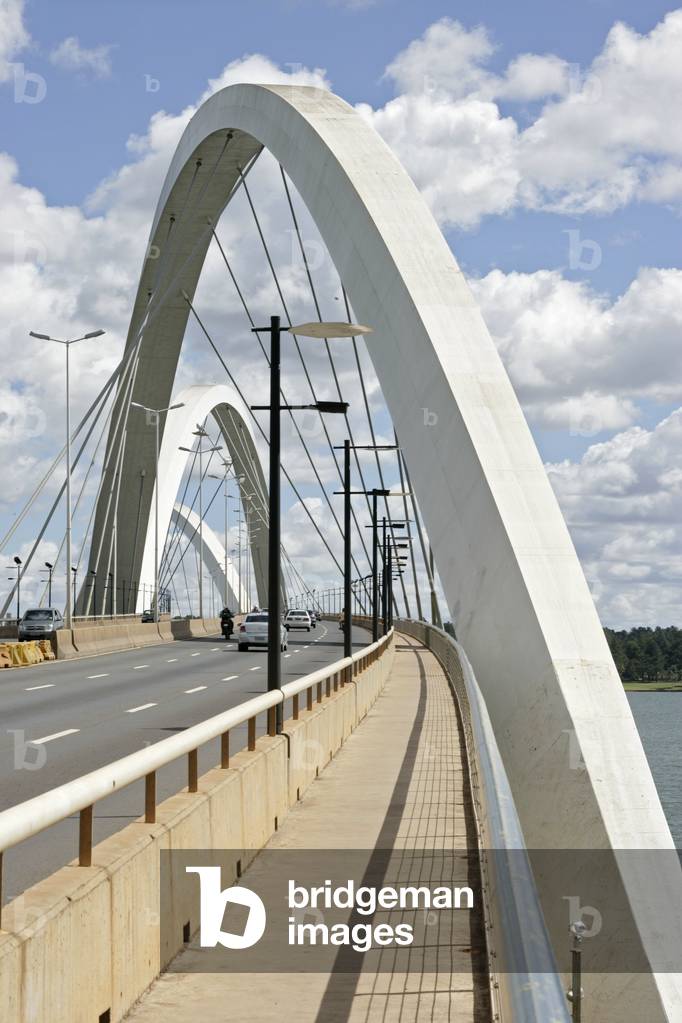 Image of JK Bridge in Brasilia (Brazil). Architect Alexandre Chan, 2002 ...