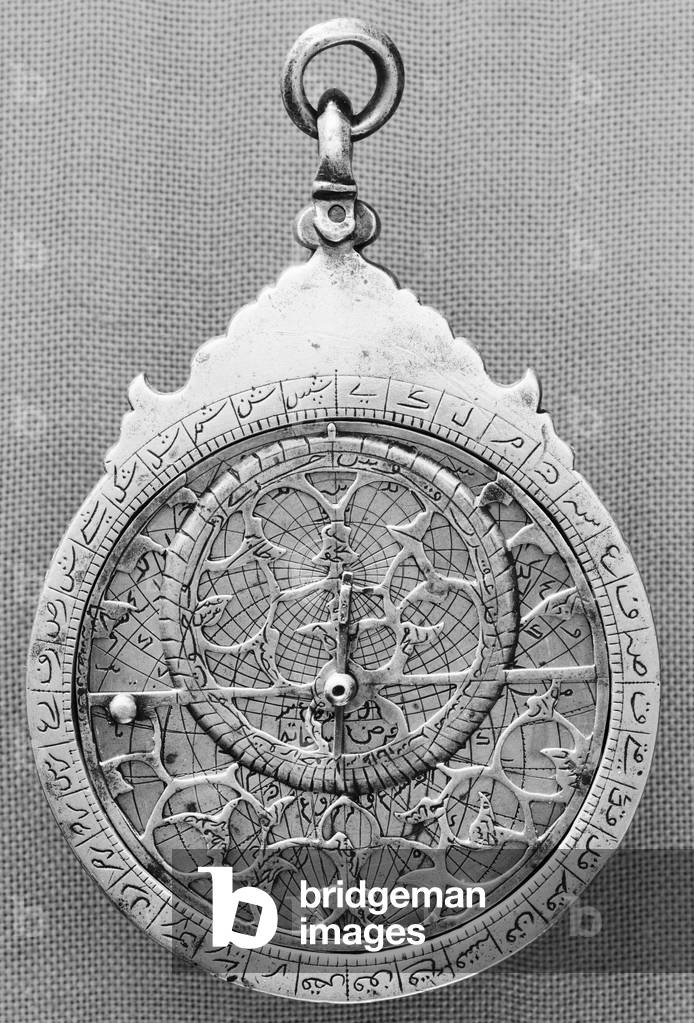 Image of Small brass planispheric astrolabe with ara Small brass ...