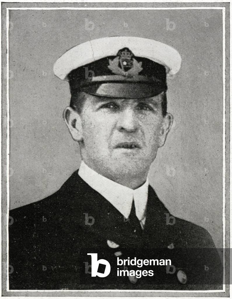 Image of Passengers on RMS Titanic. Mr Murdock was the officer