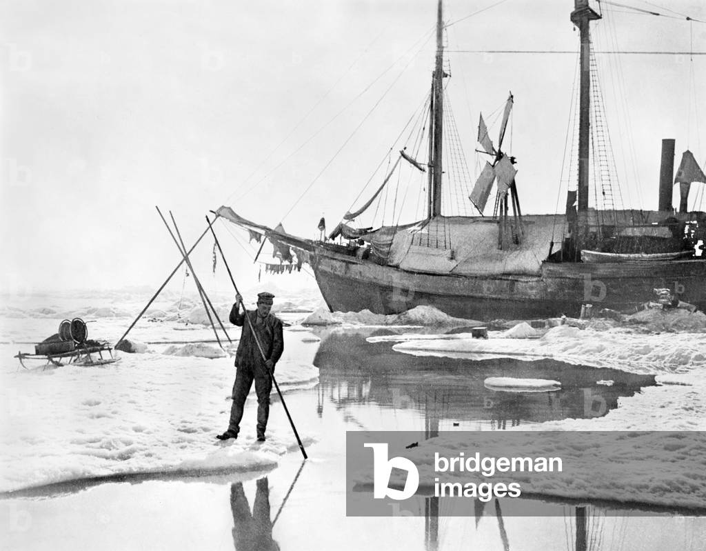 Image of Arctic : The Arctic Explorer Nansen Breaking The Ice Around
