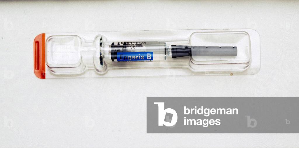 Image of Immunisation Hepatitis B prefilled disposable syringe, England ...