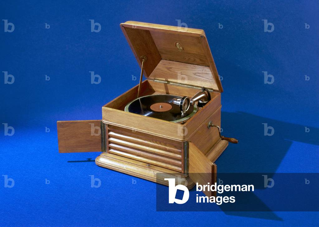 Image of 'Pigmy Grand' Odeon hornless gramophone (phonographe a ...