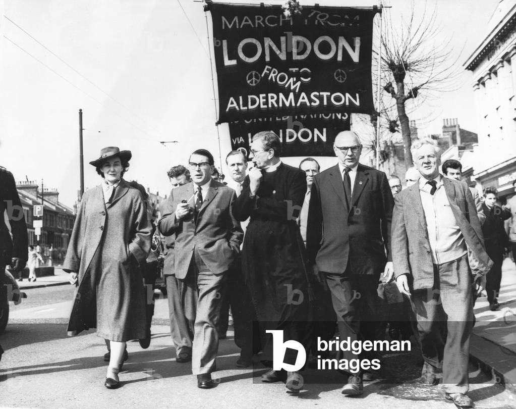 Image of Aldermaston-London march, April 1962