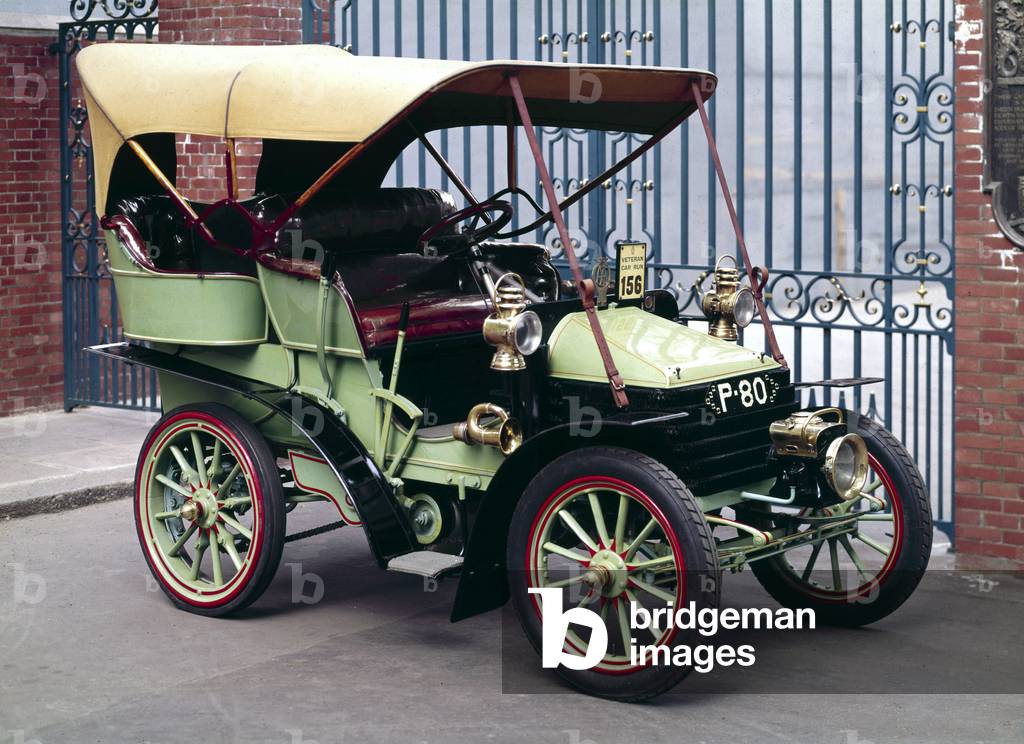 Image of Wolseley motor car, 1902