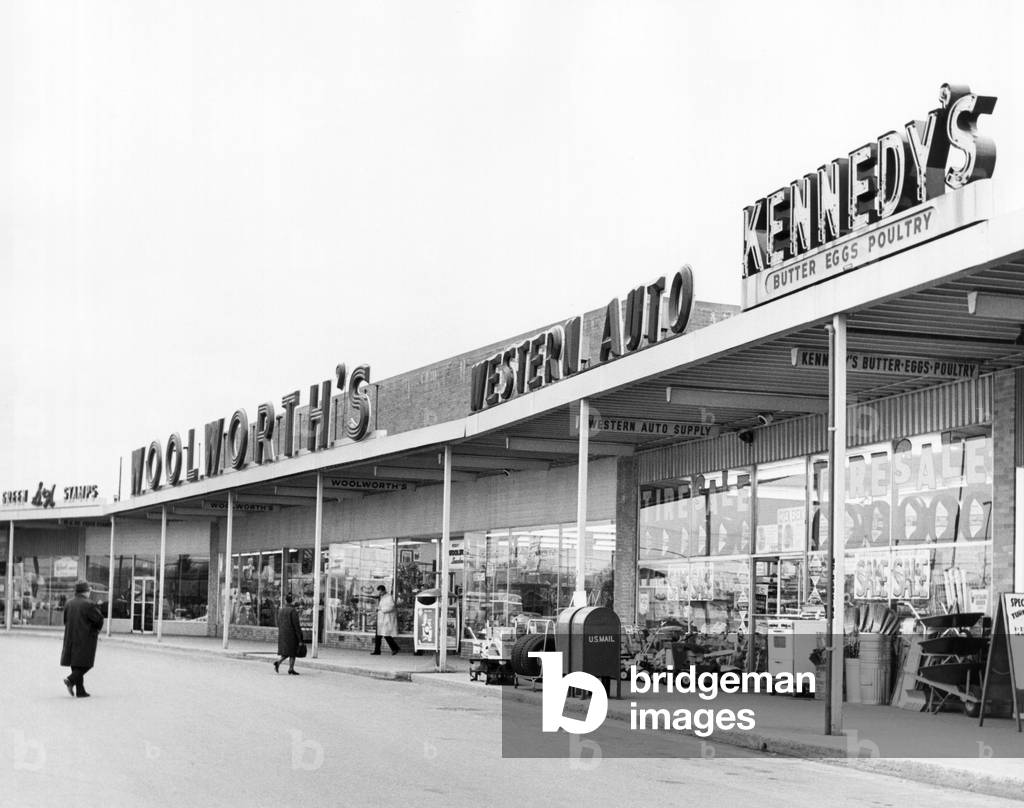 Image of Worcester, Massachusetts: c. 1960 A strip mall shopping center ...