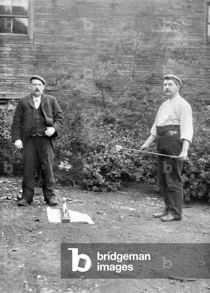 Image of United Kingdom : Two Men Playing Knurr and Spell c1870