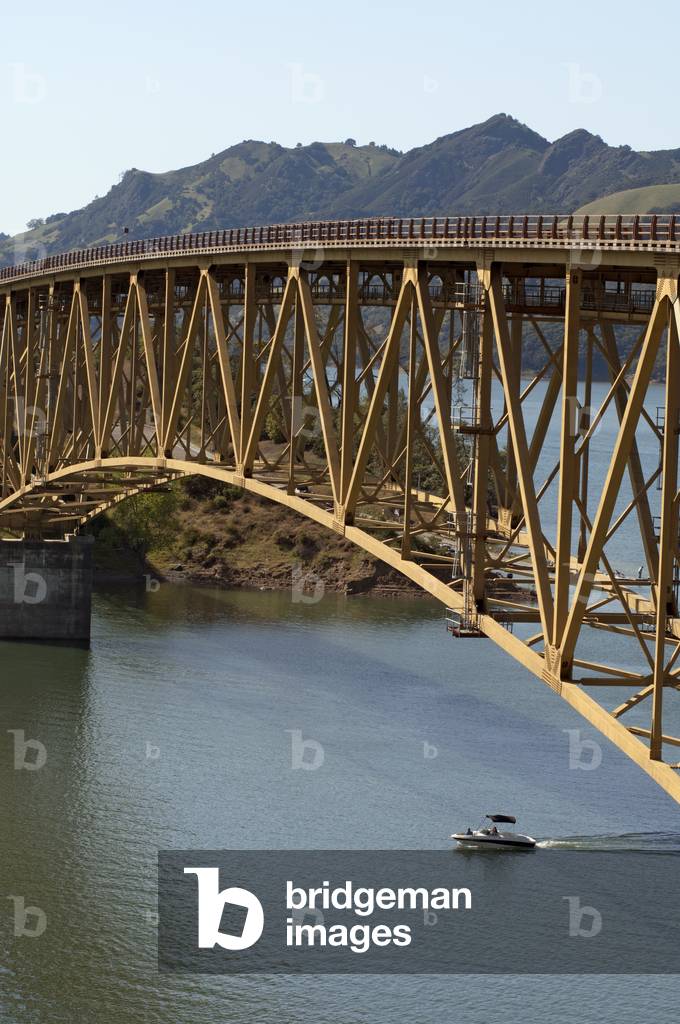 Image of USA, California, Alexander Valley, Lake Sonoma, boat passing ...