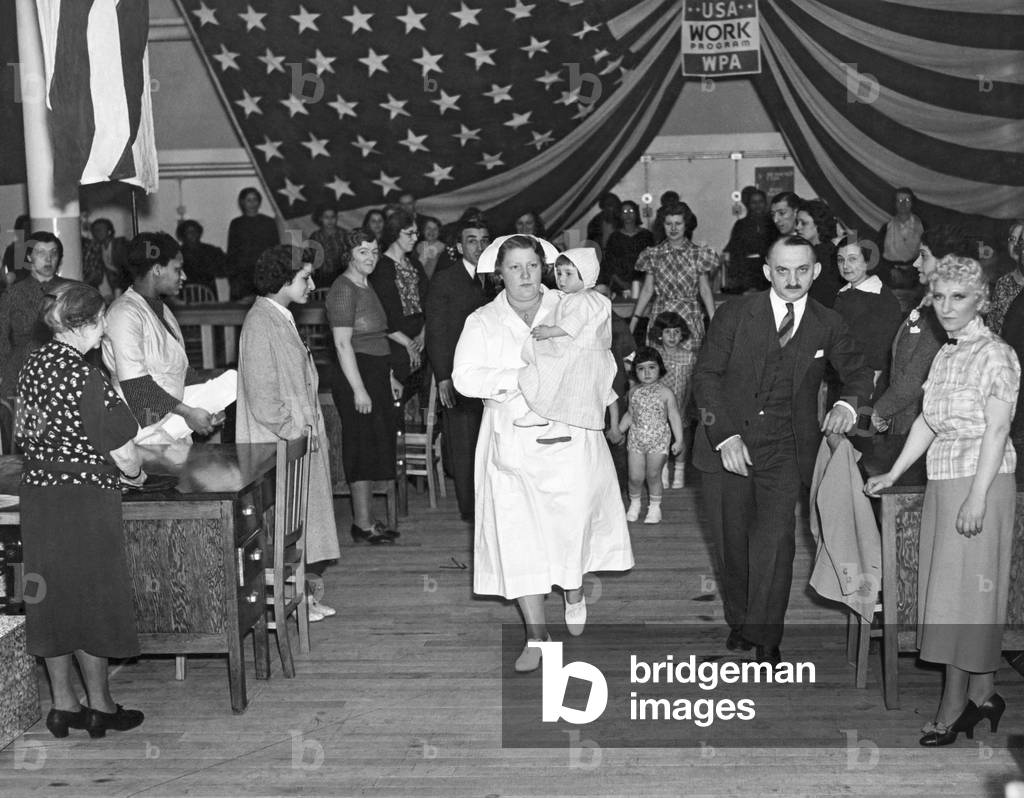 Image of WPA Sewing Shop (b/w photo)