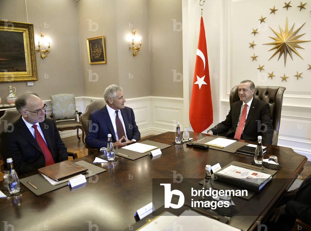 Image of United States Secretary of Defense Chuck Hagel meeting with ...