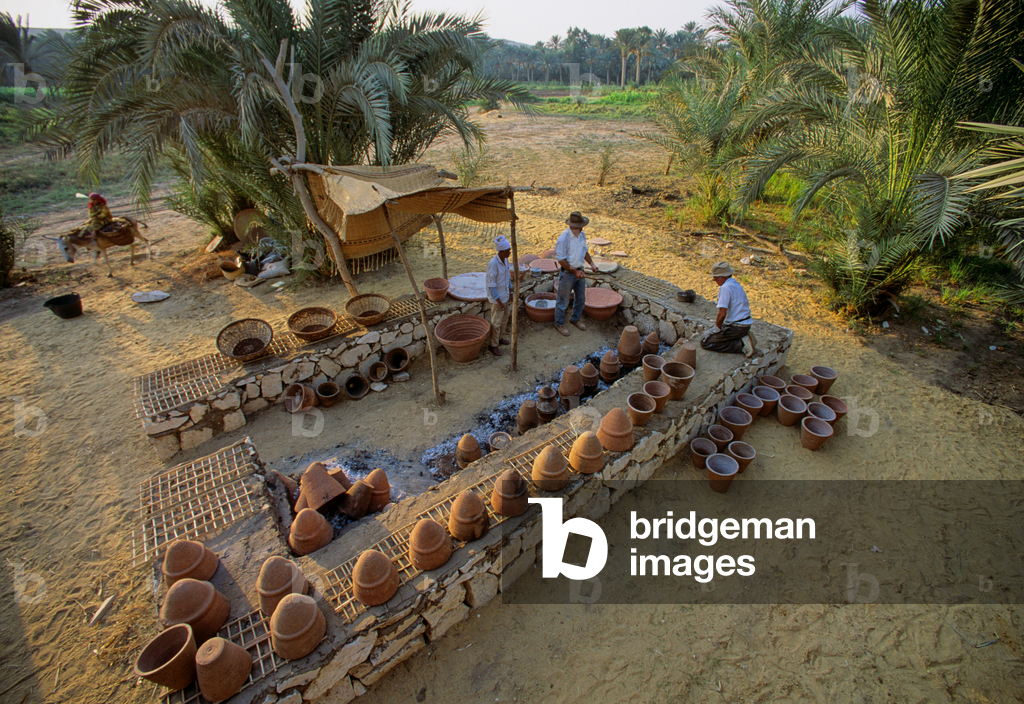 Image of Dr. Mark Lehner, archaeologist, bread baking reconstruction ...