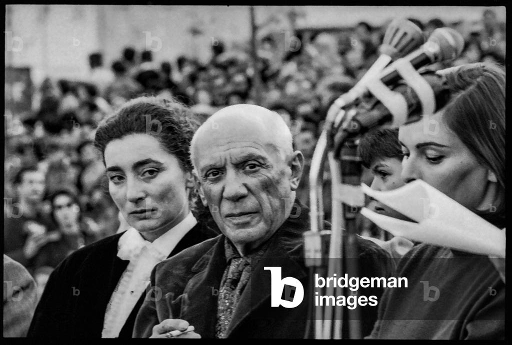 Jacqueline Roque, Pablo Picasso Artist Pablo Picasso With His Wife