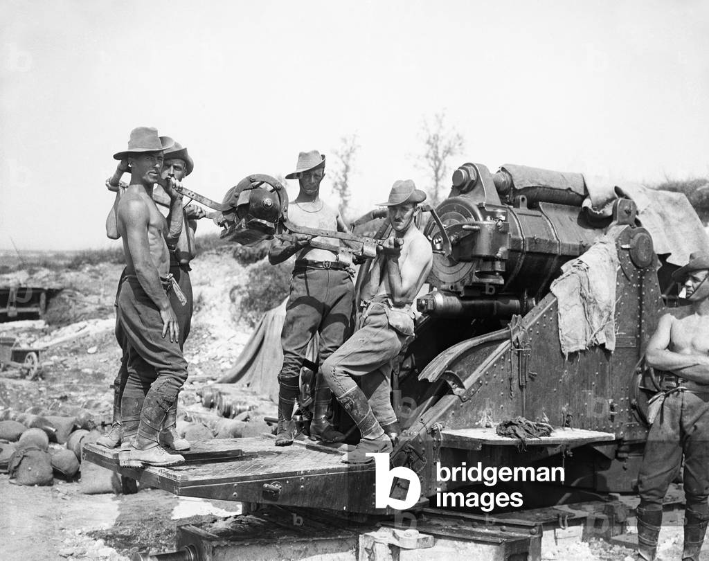 Image of Group portrait of four Australian gunners who are about to by ...