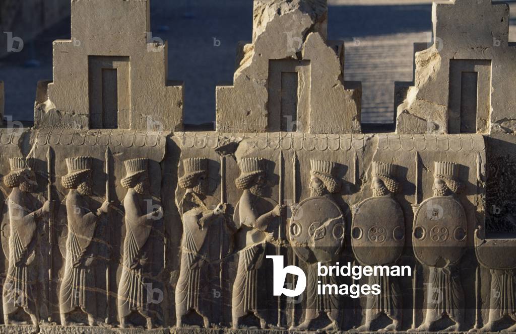 Image of Persian guards, relief, Tripylon palace in Persepolis (UNESCO ...