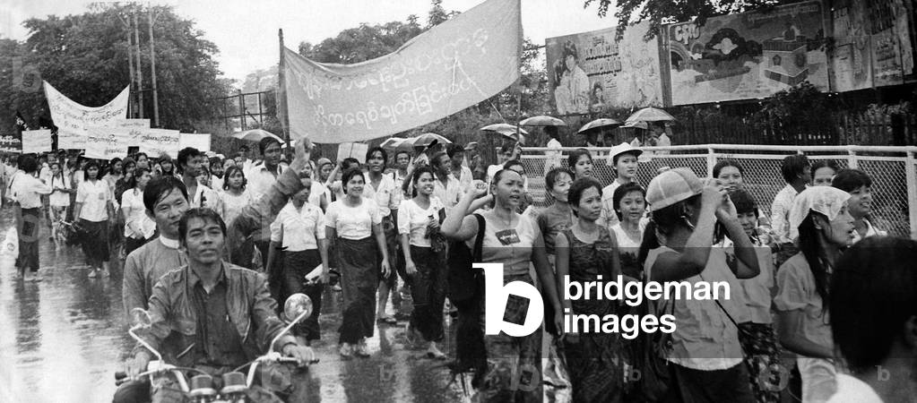 Image of Students march in the rain against the government, Rangoon, 1988