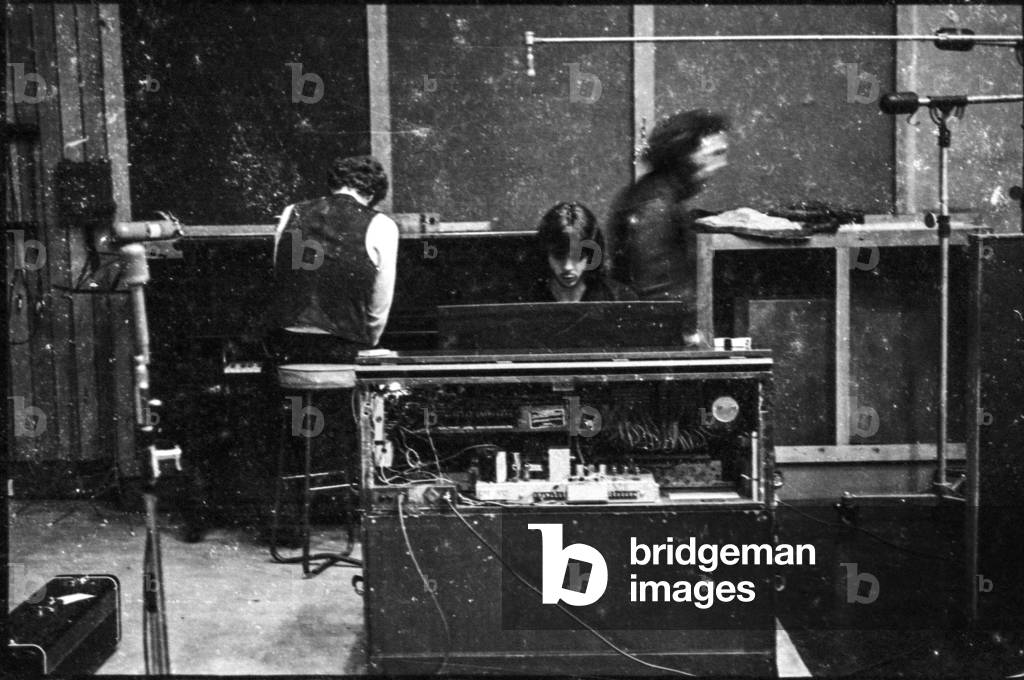 Image of Bobby Whitlock in the Olympic studio with Delaney and Bonnie