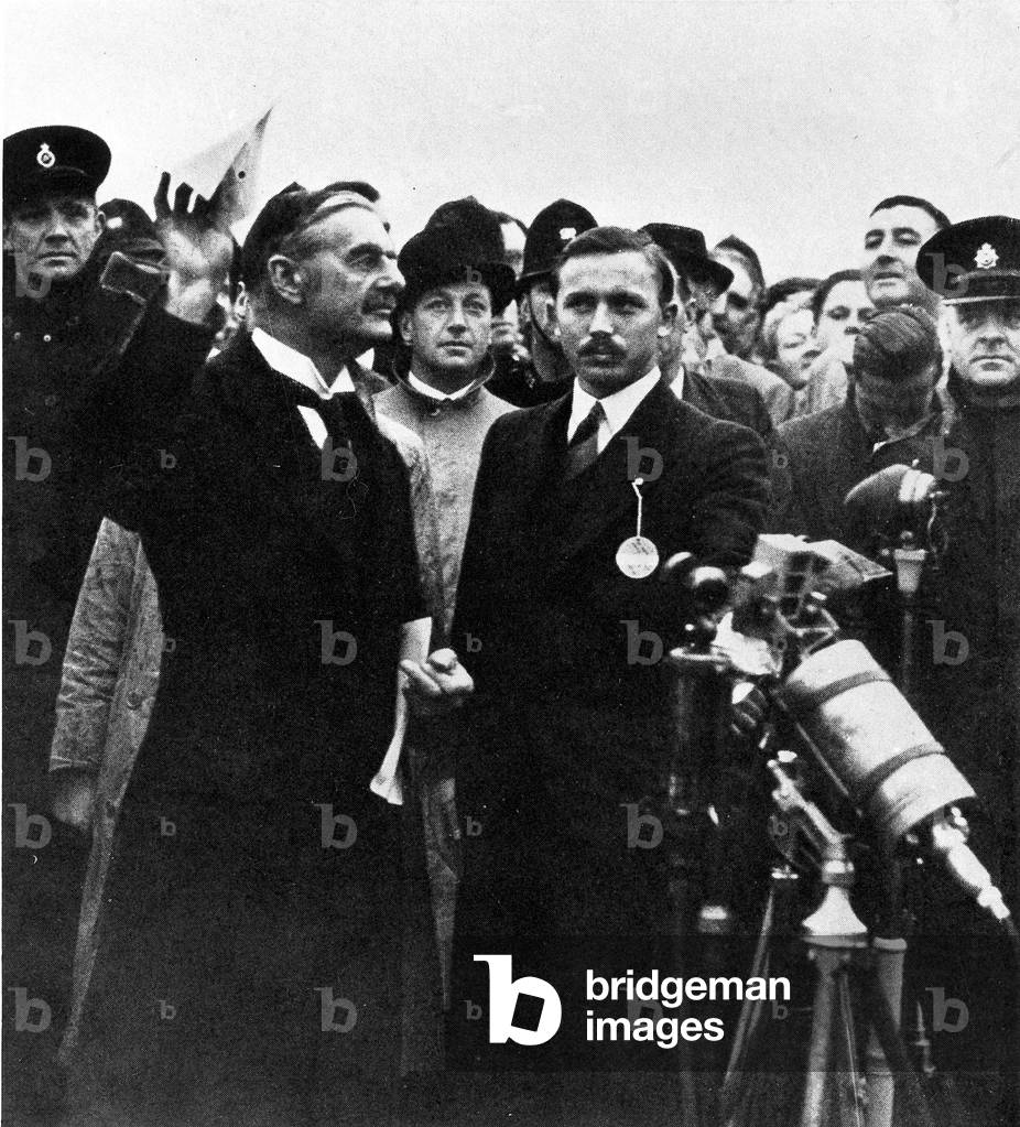 Image of Arthur Neville Chamberlain promises in London 'Peace in our time',