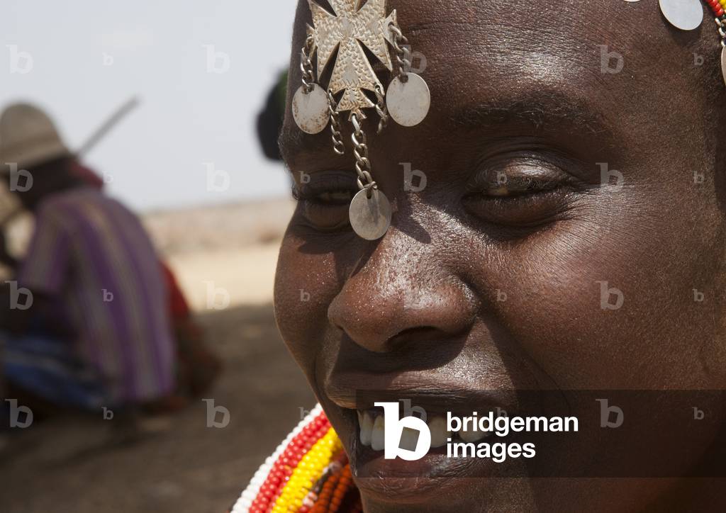 Image of Rendille tribeswoman wearing traditional headdress and ...