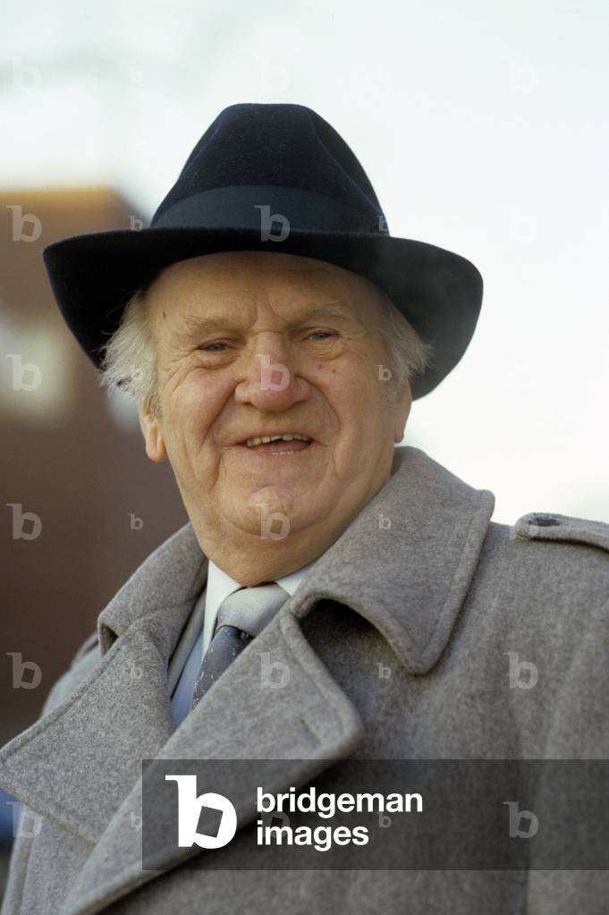 Image of Oslo 19850118. Preacher Aage Samuelsen, smiling portrait ...