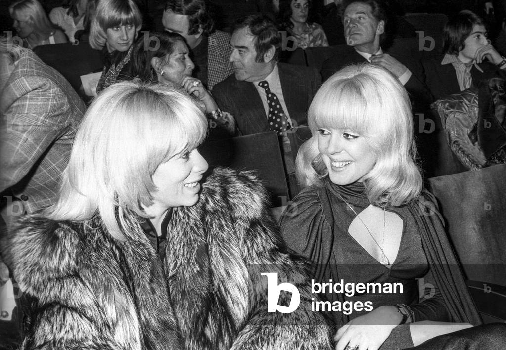 Image of Mireille Darc and Babette (Elizabeth Haas, Michel Sardou's ...