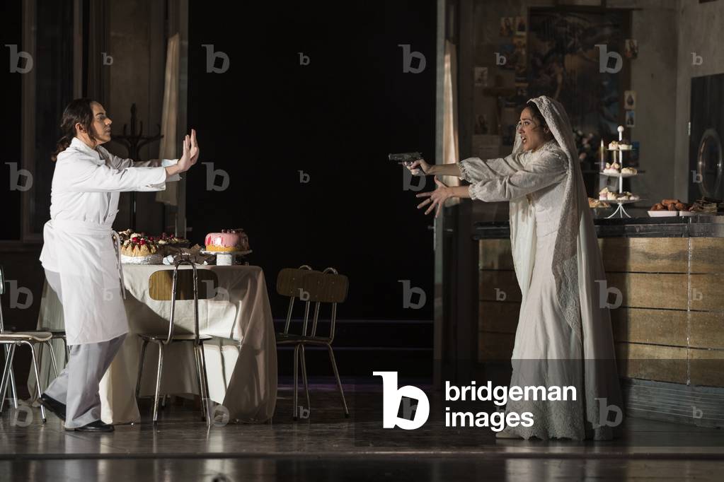 Image of Daniela Mack as Romeo and Leonor Bonilla as Giulietta in