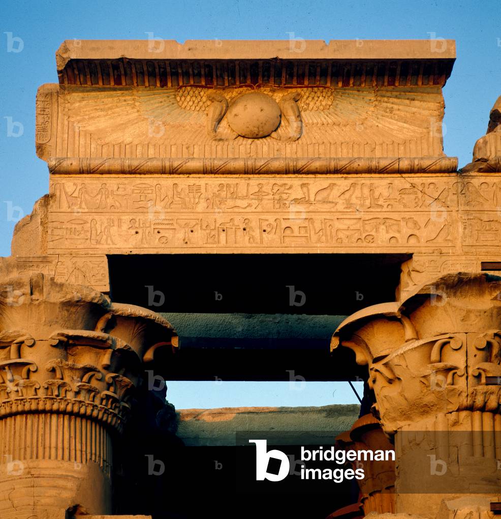 Image of Egyptian art : Lintel - Temple of Sobek e Haroeris,