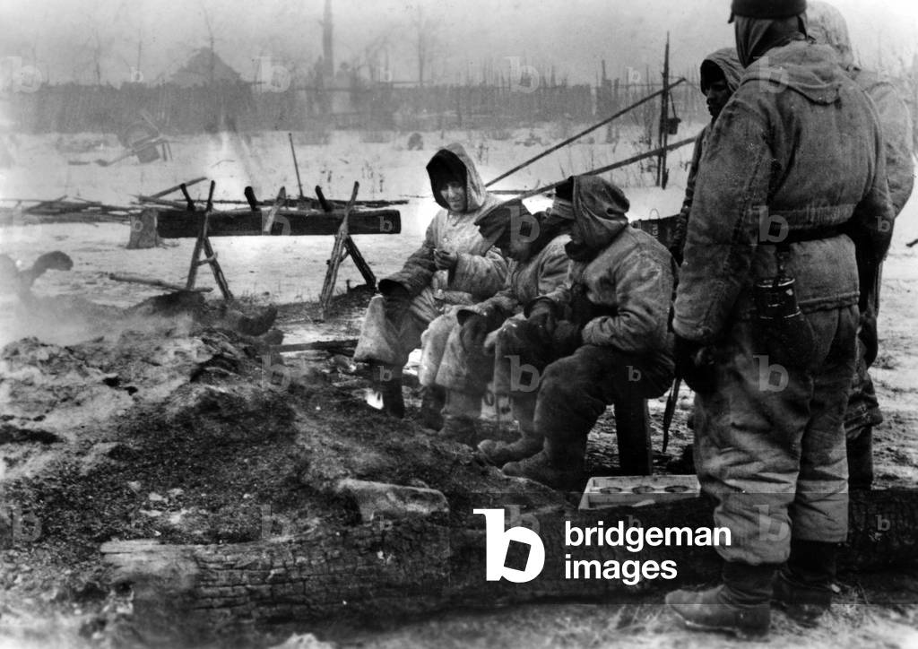 Image of German soldiers on the Eastern Front, 1944 (b/w photo)