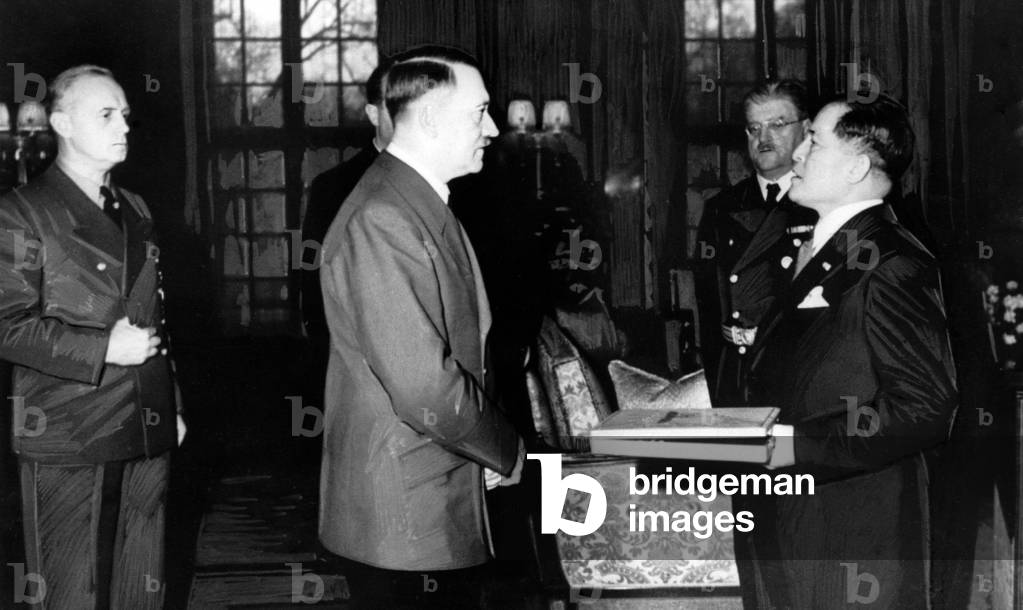 Image of Adolf Hitler with Hiroshi Oshima, 1941 (b/w photo)