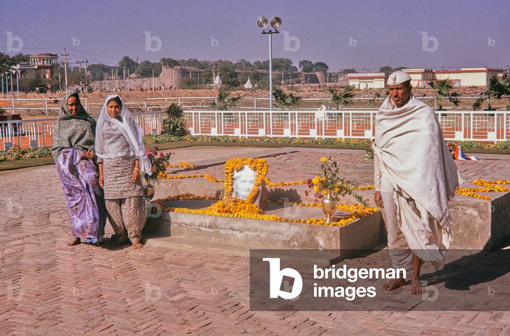 Image of Tomb of Lal Bahadur Shastri, Samadhi, Raj Ghat, Delhi, India,