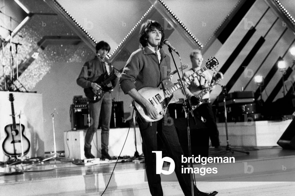 Image of Singer Jean-Jacques Goldman during A Tv Show Champs Elysees 1984